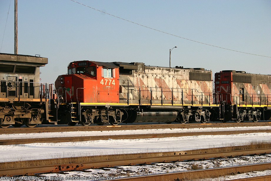 CN 4774 GP 38-2W